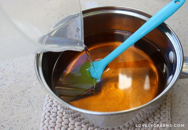 How to Make Annatto Soap (Naturally Yellow to Orange) • Lovely Greens